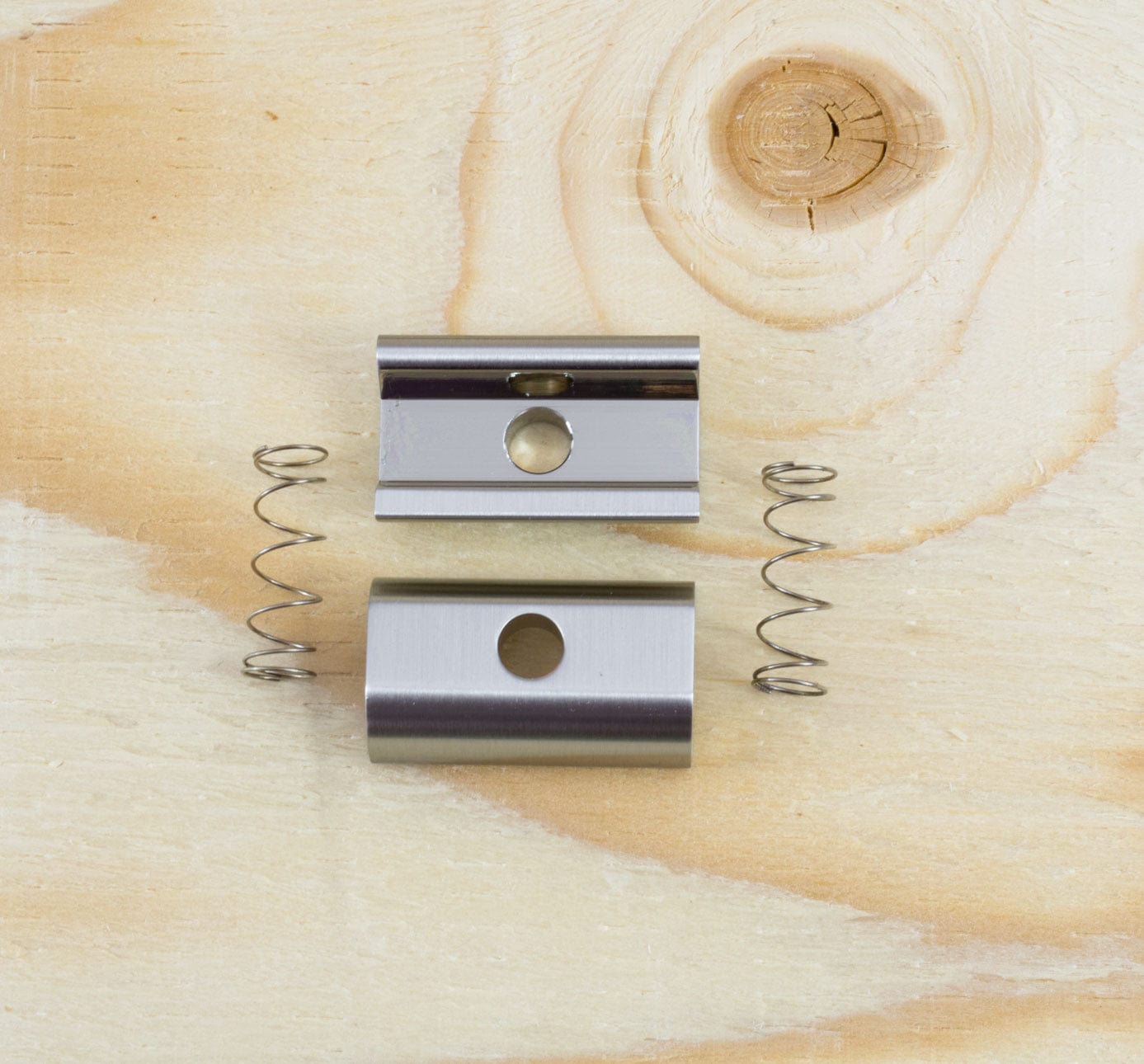 NOV Easy Shell Hinge Clamp Plates - Specialist Brompton Upgrades